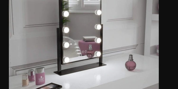 How To Choose the Best Makeup Mirror for You - hollywood mirrors